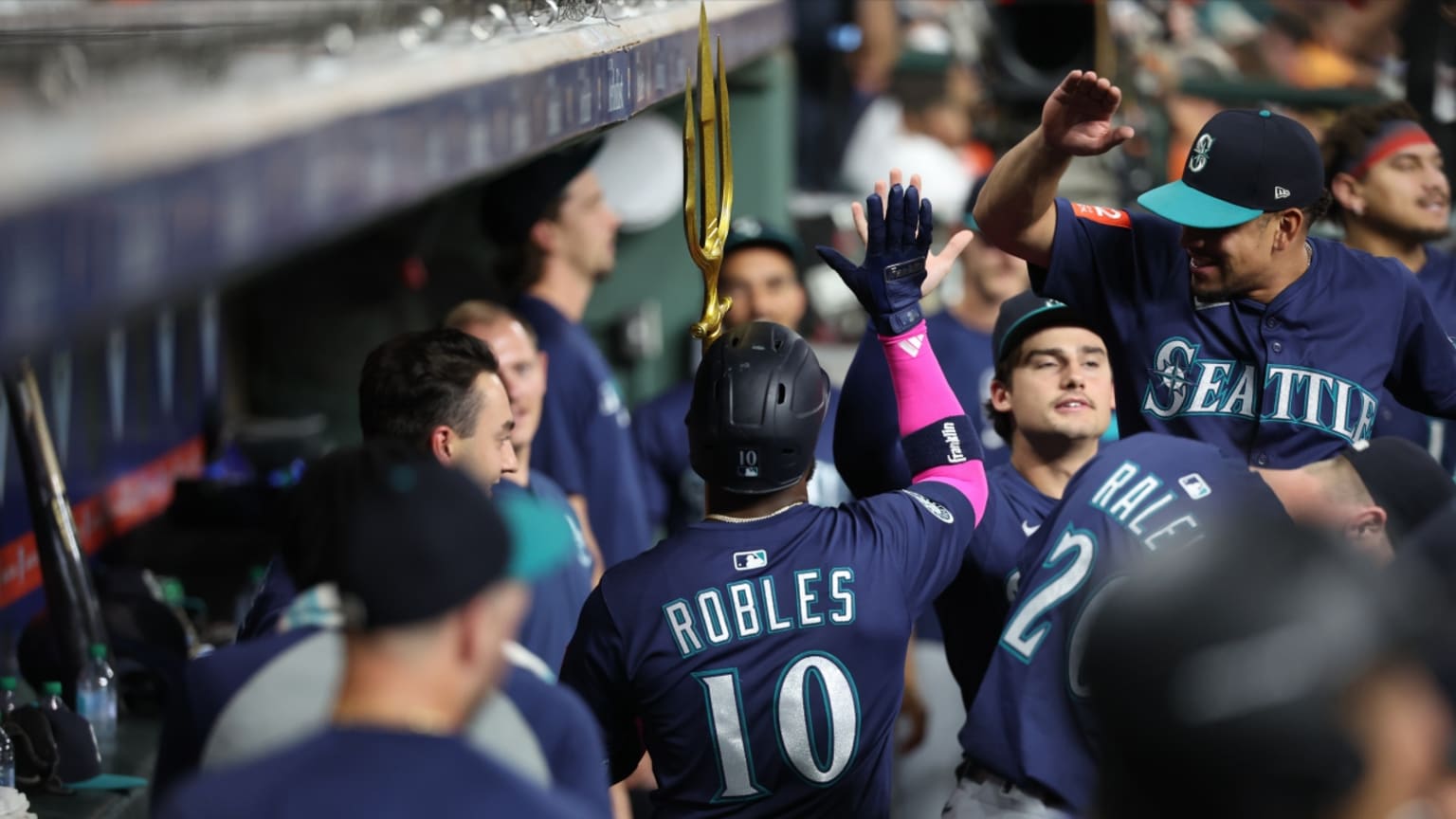 Victor Robles' first home run of the year | 09/19/2025 | MLB.com