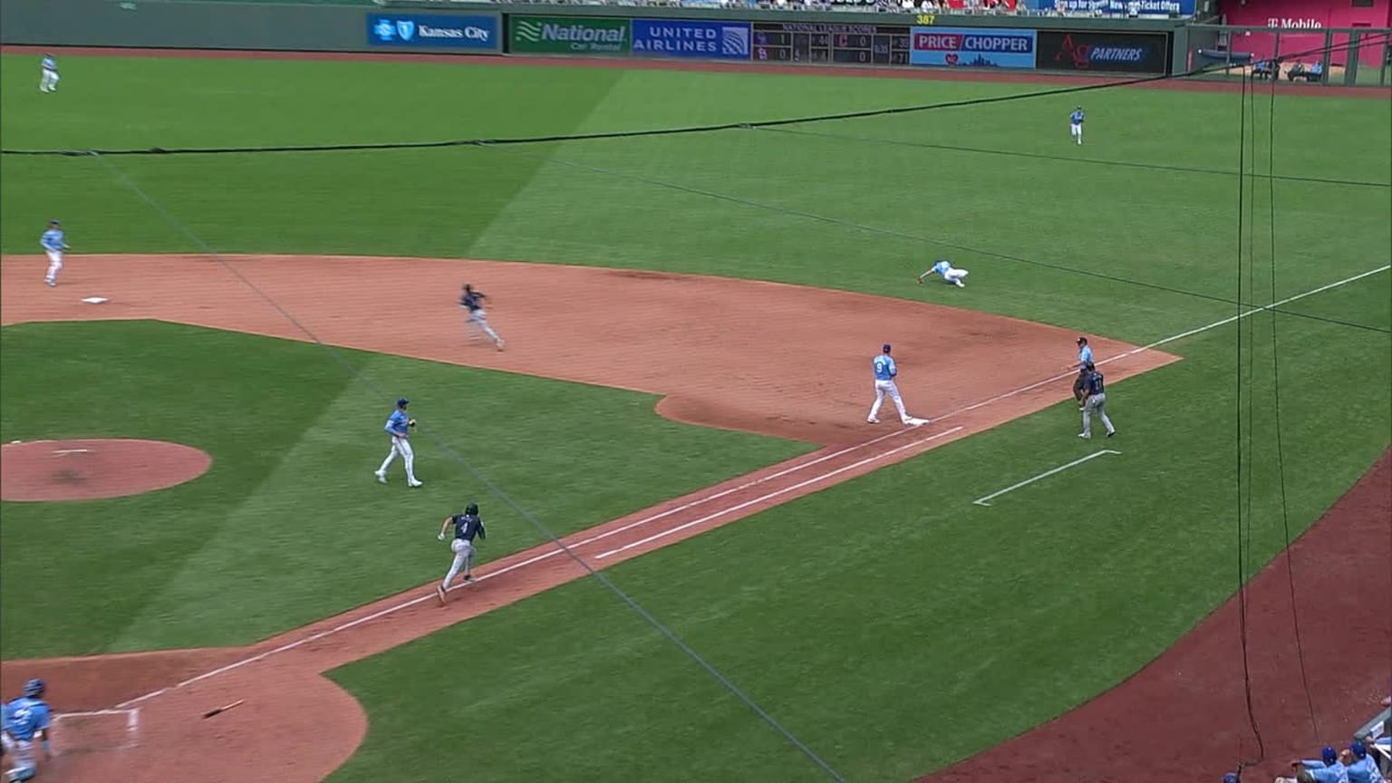 Nick Loftin's nice spinning play | 06/08/2024 | Kansas City Royals