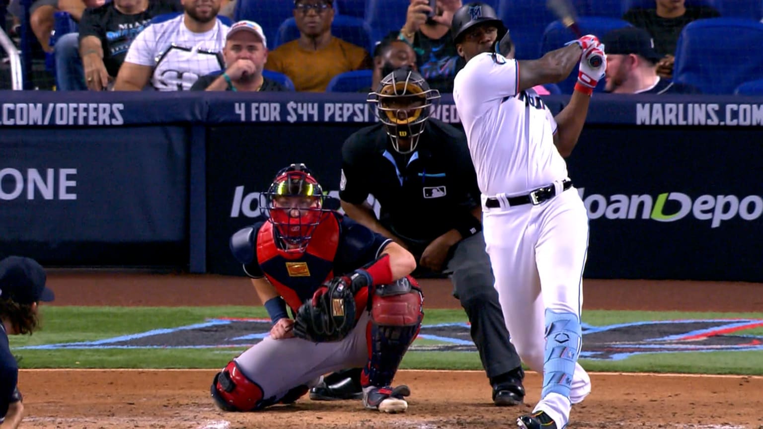 Jorge Soler destroys a two-run homer to left field | 05/04/2023 | MLB.com