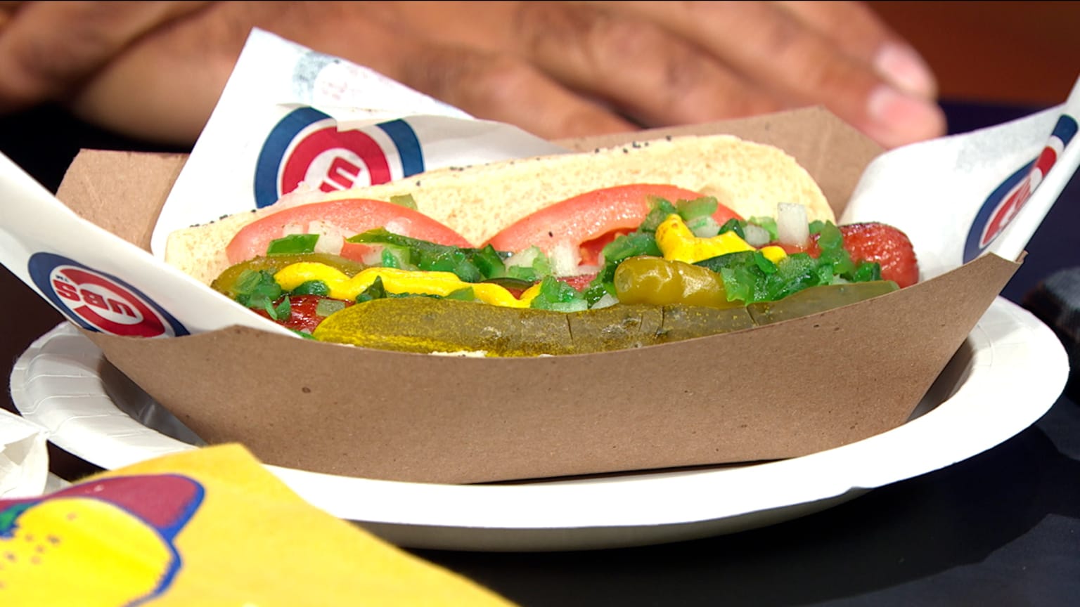 Trying the Chicago-Style Hot Dog | 07/19/2024 | Chicago Cubs