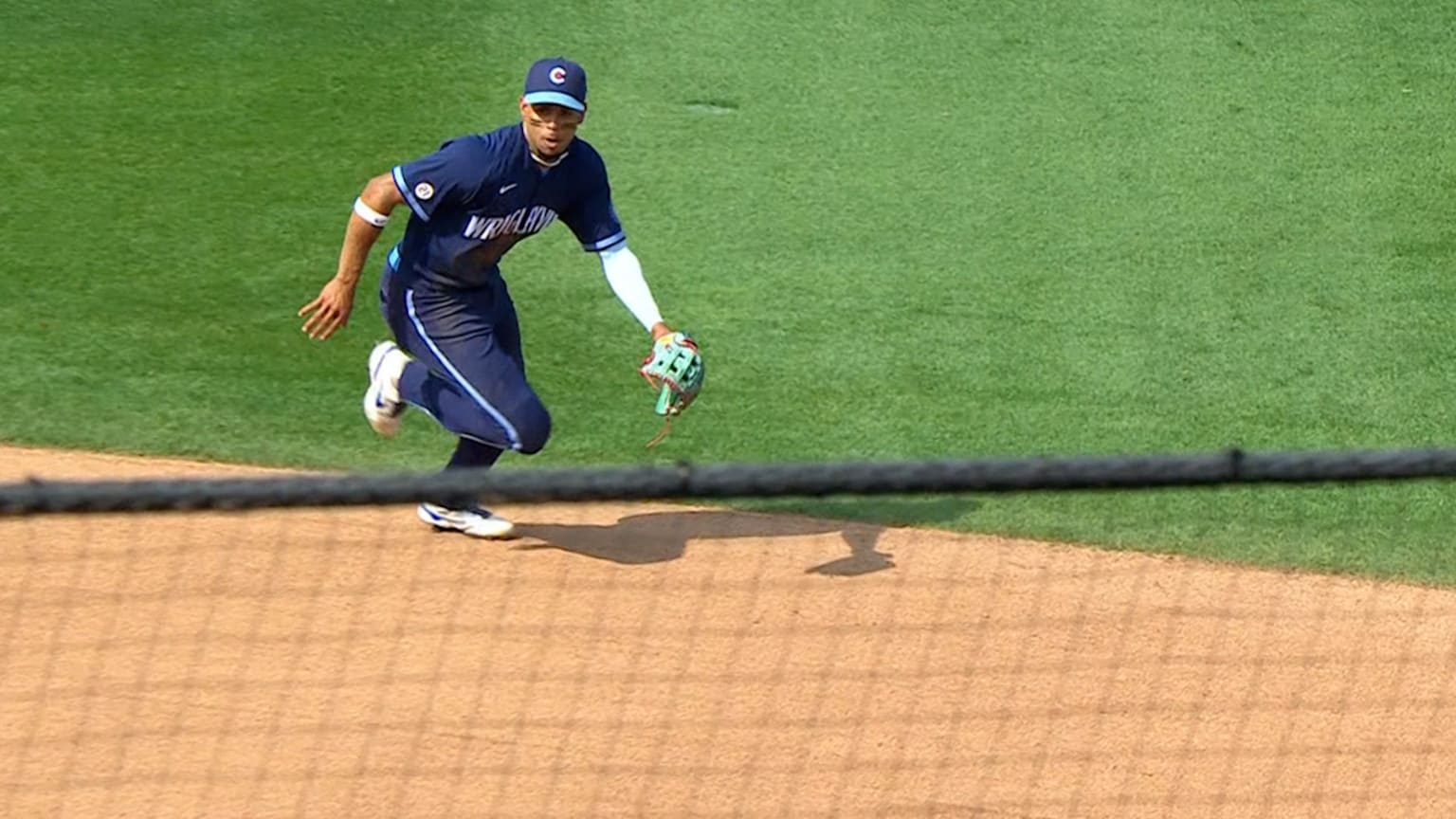 Christopher Morel makes a great play at shortstop | 09/16/2022 | MLB.com