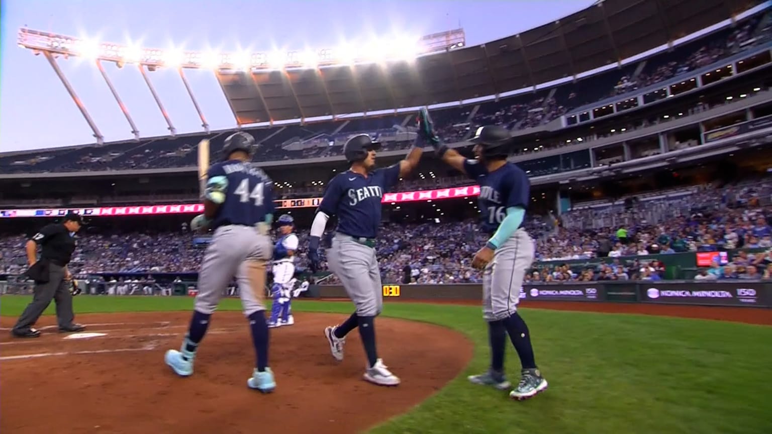 Marineros arman letal rally en la 4ta entrada | 15/08/2023 | Los ...