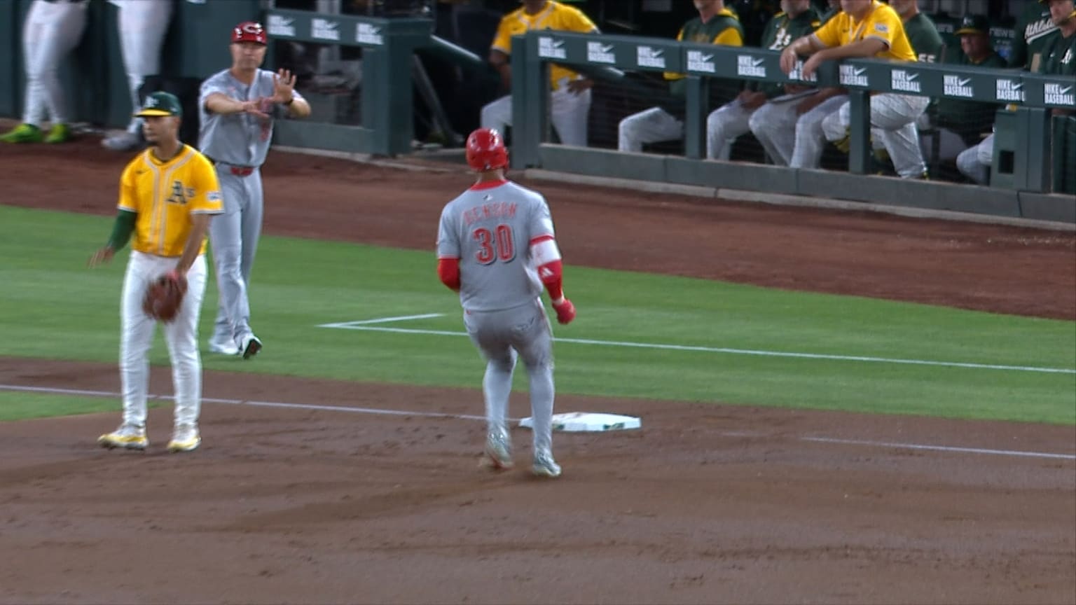 Will Benson triples after a misplay | 09/12/2025 | Cincinnati Reds