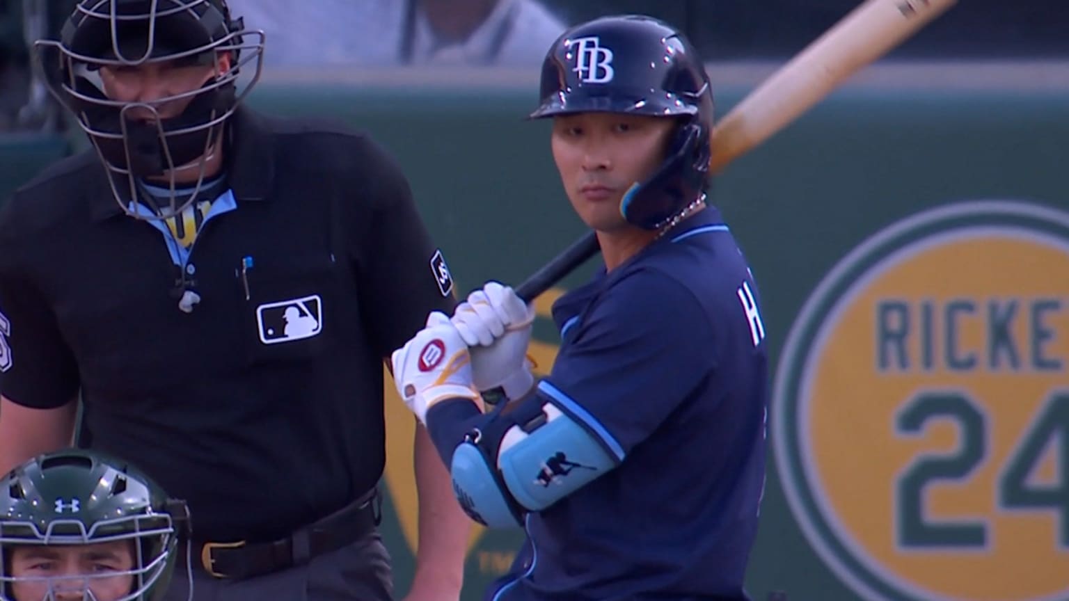 Korean player reel: Ha-Seong Kim | 08/12/2025 | MLB.com