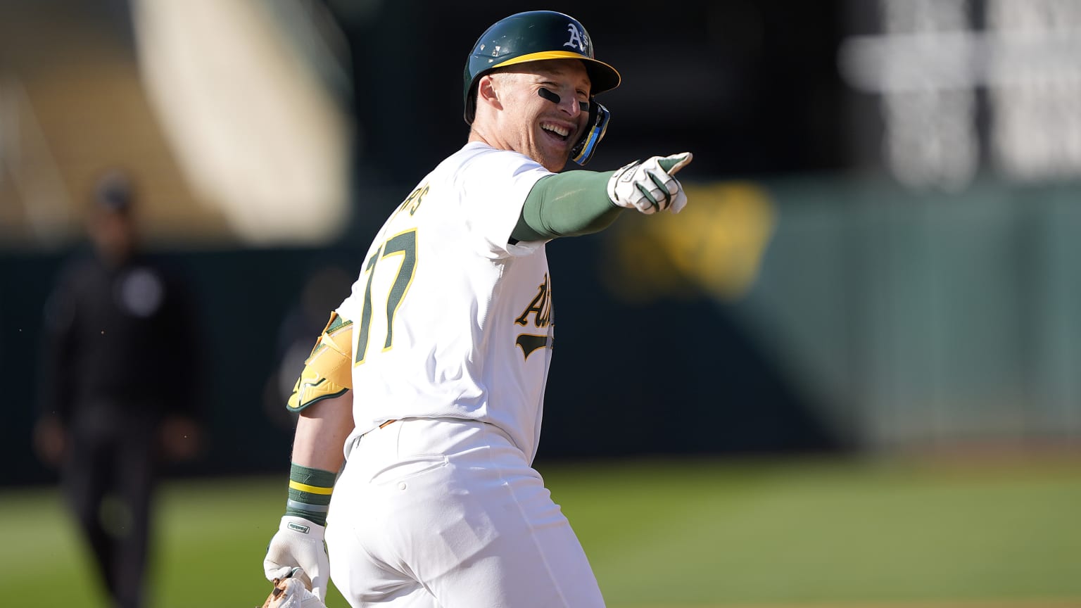 Brett Harris' first career home run | 05/04/2024 | Athletics