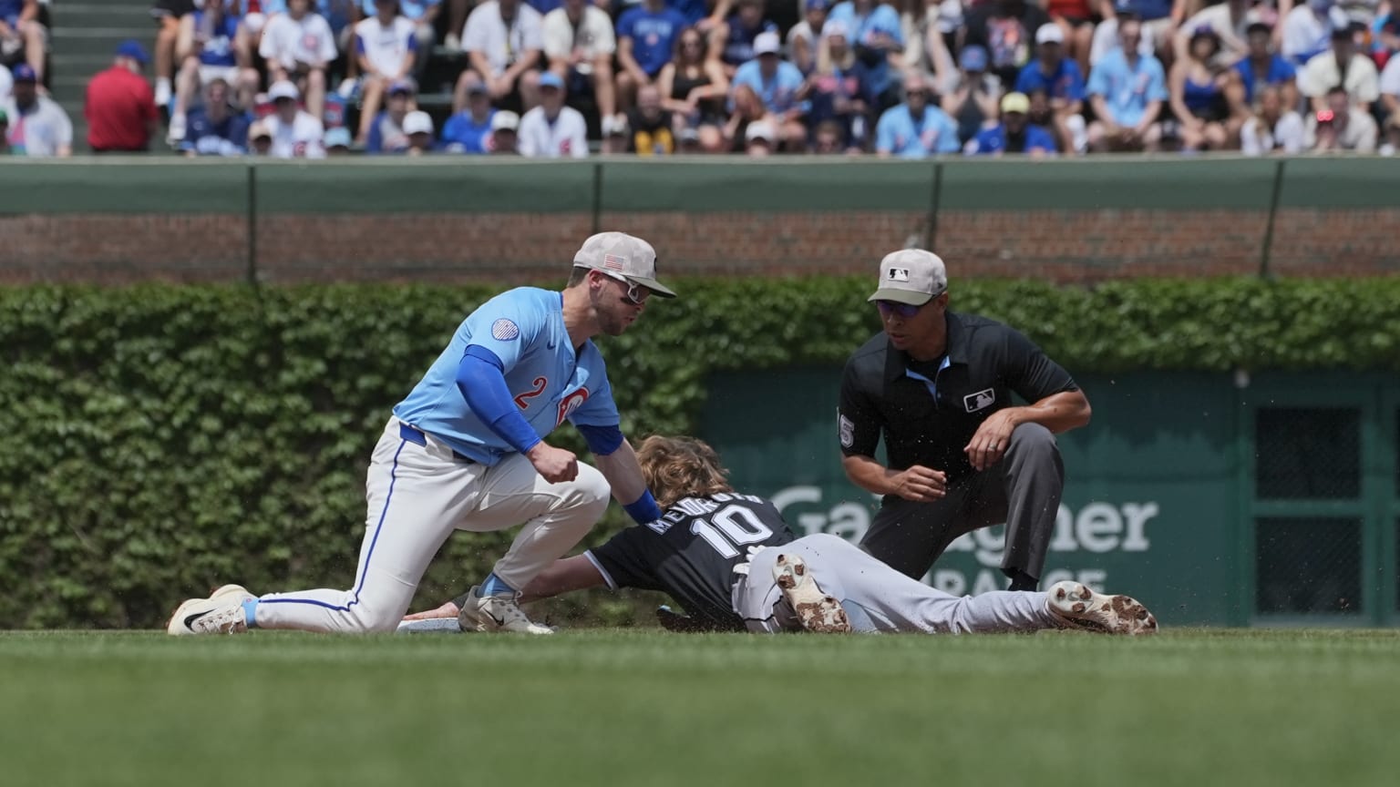 Chase Meidroth steals second base | 05/16/2025 | MLB.com