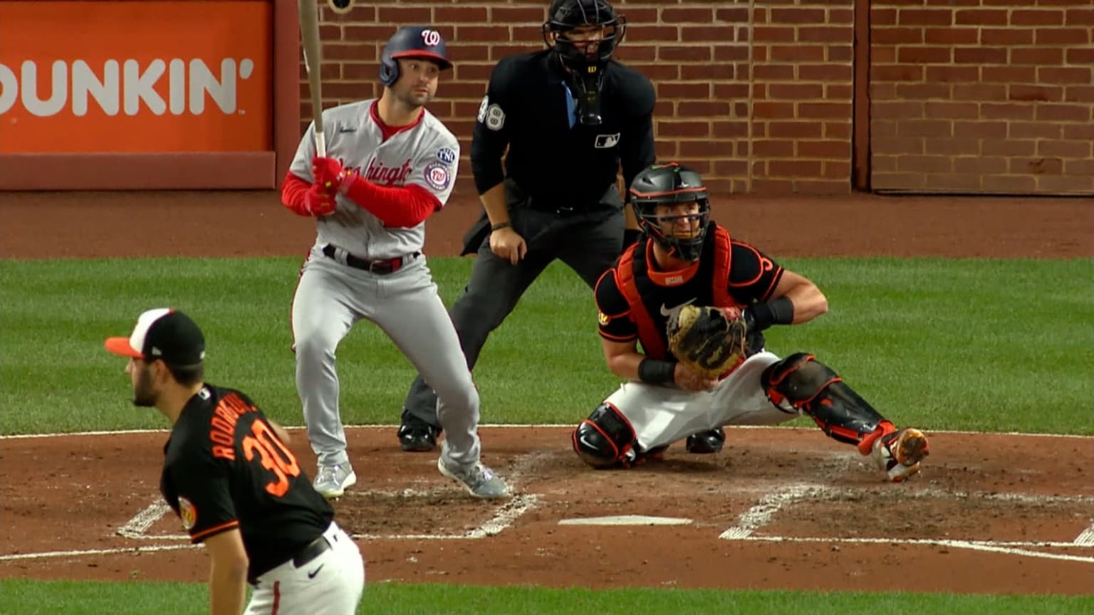 Jake Alu sharply lines an RBI single in the 5th | 09/27/2023 ...