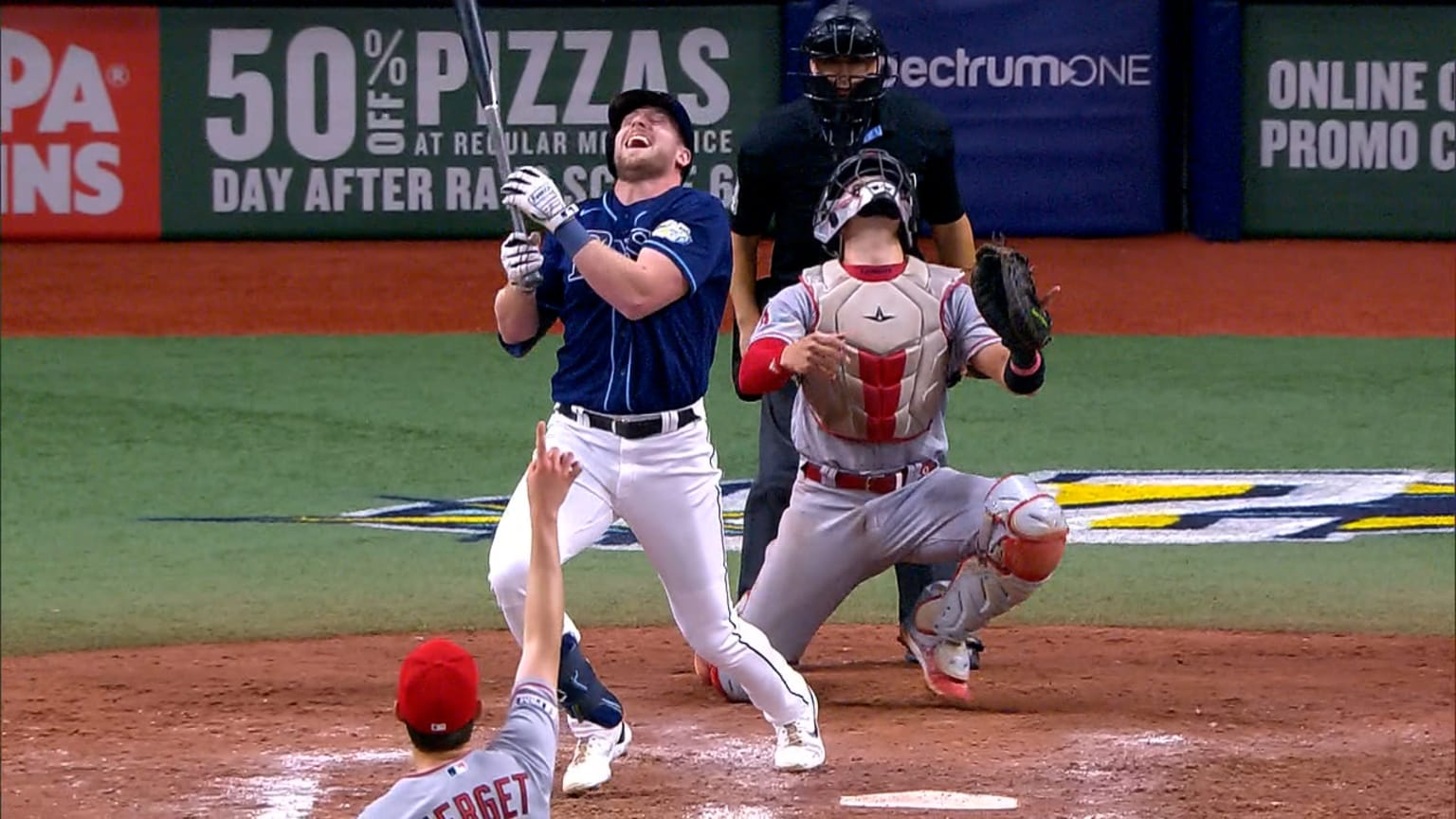 Luke Raley sale del juego con una lesión | 20/09/2023 | Los Mariners de ...