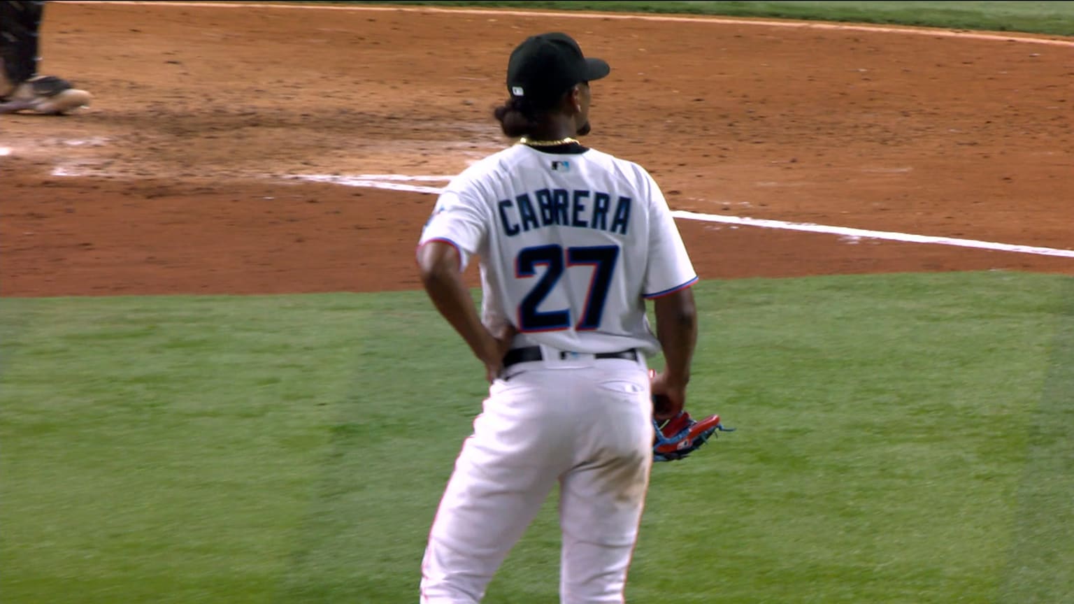 Edward Cabrera leaves game early with possible injury | 09/19/2022 ...