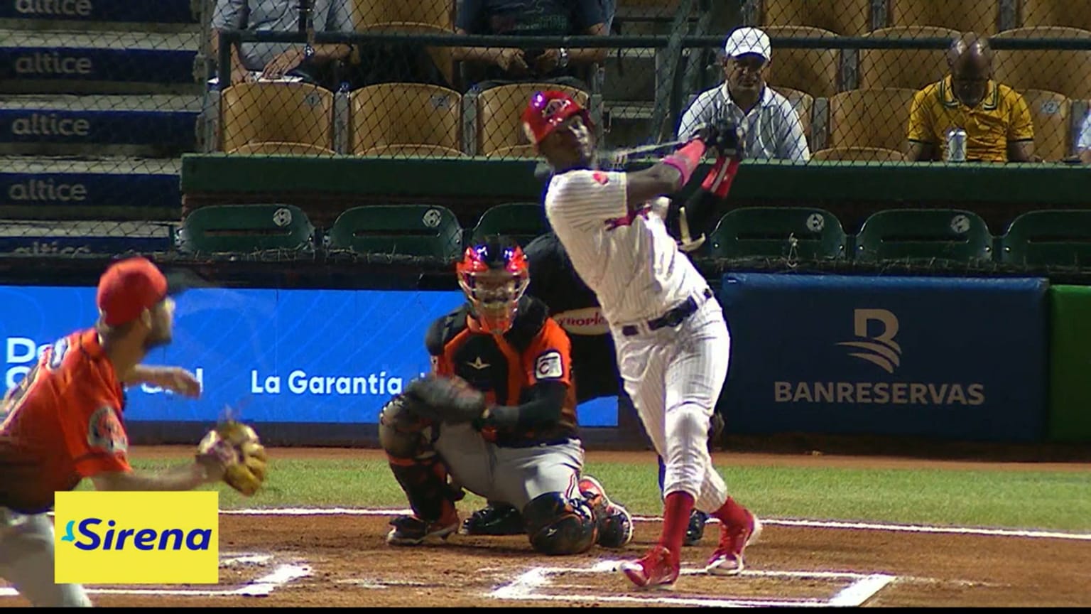 Junior Lake da ventaja tempranera a Leones con jonrón | 23/10/2023 ...