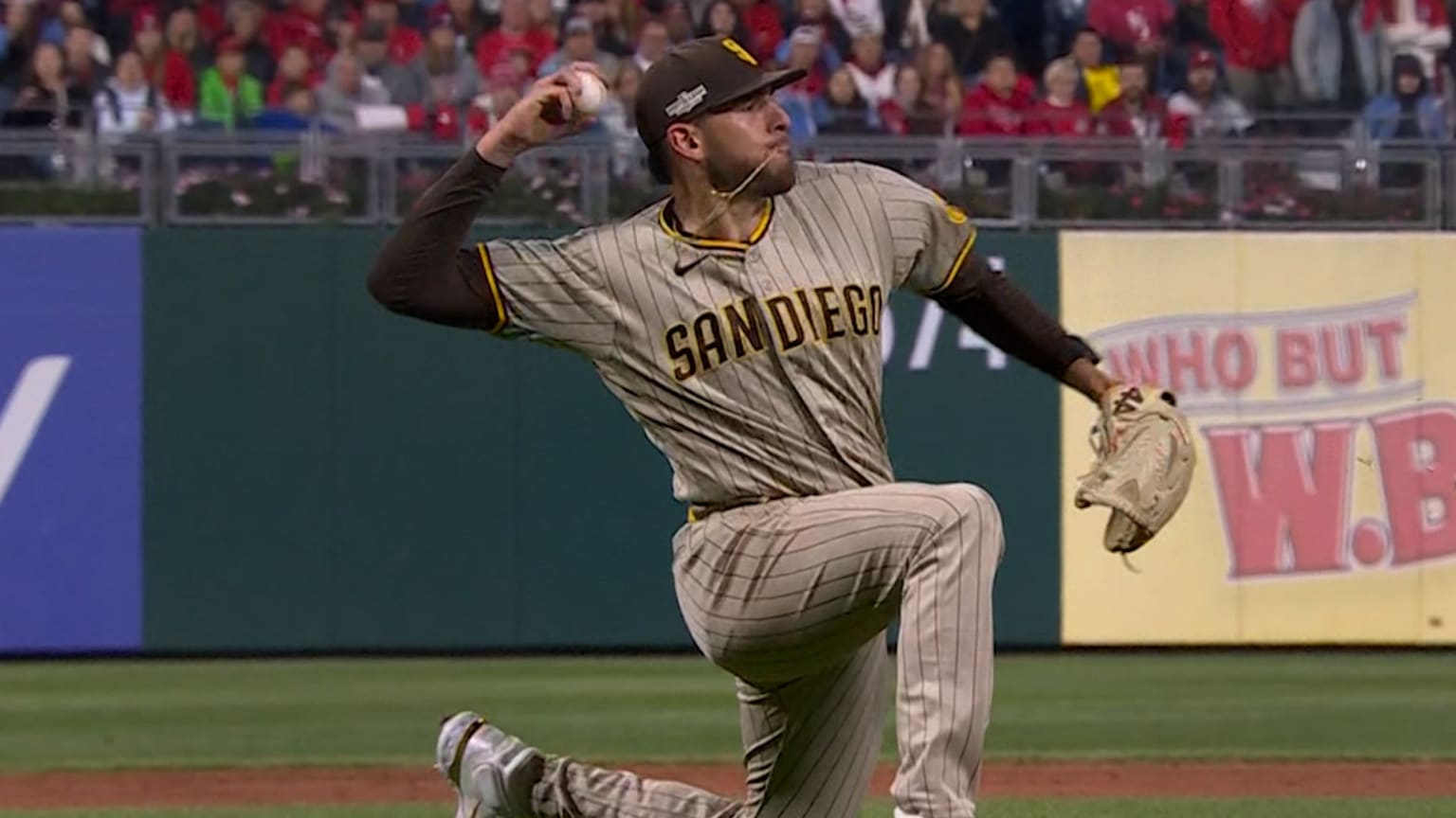 Joe Musgrove makes a superb play on the mound | 10/21/2022 | San Diego ...