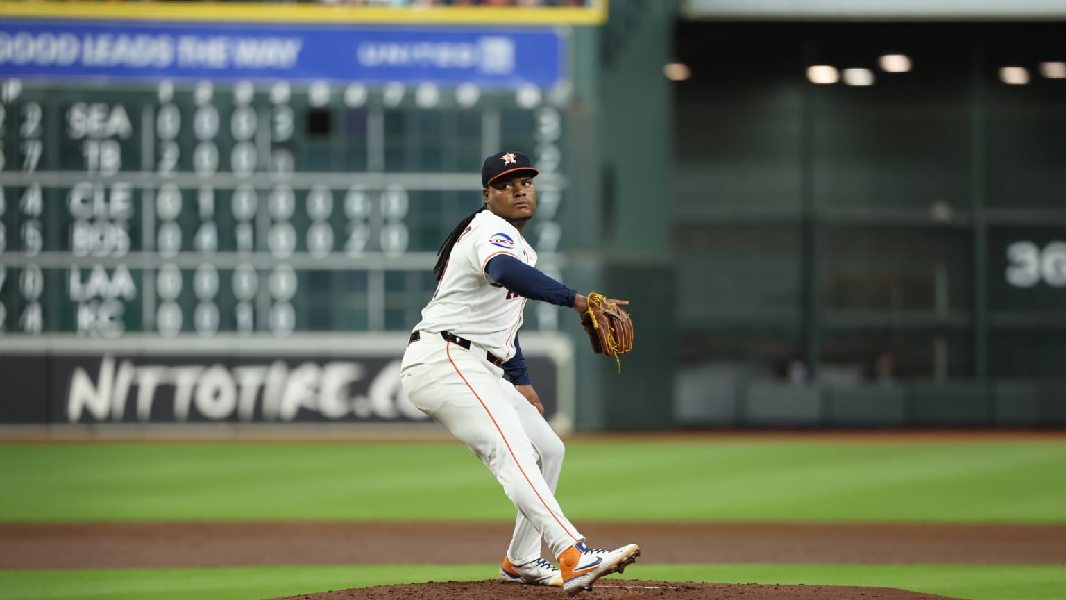 Framber Valdez strikes out eight over five innings | 09/02/2025 | MLB.com