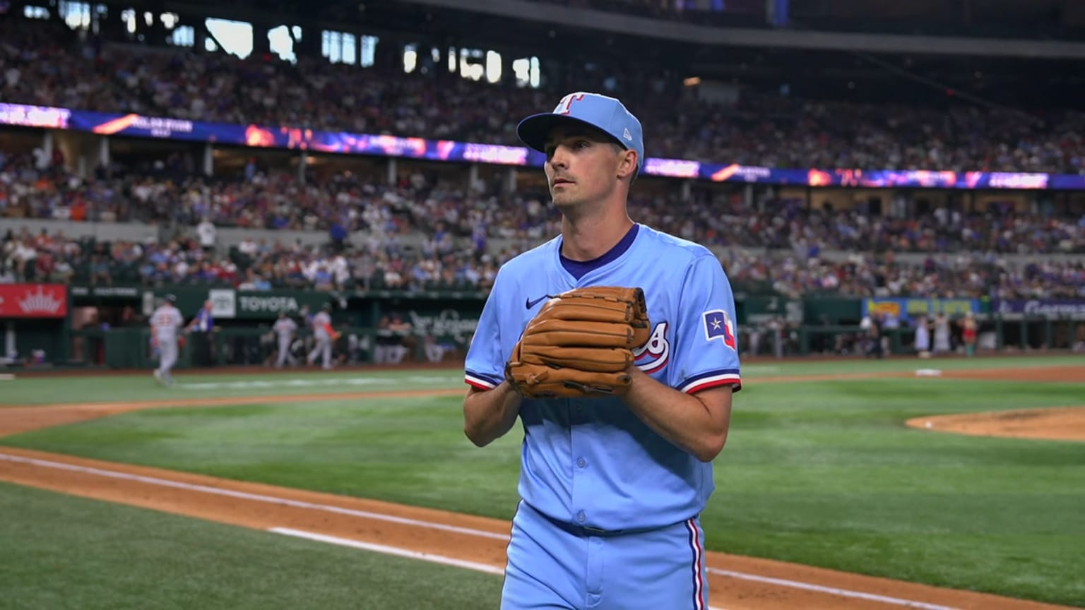 Hoby Milner strikes out Keith in the 7th | 07/20/2025 | Texas Rangers