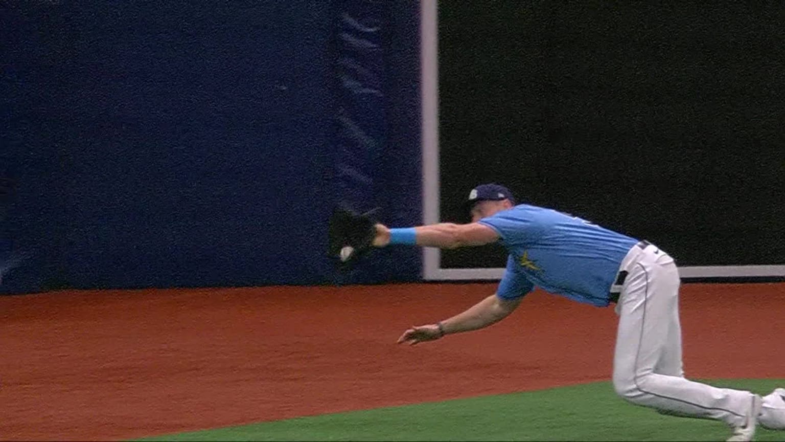 Luke Raley makes a diving catch against the Dodgers | 05/28/2023 ...