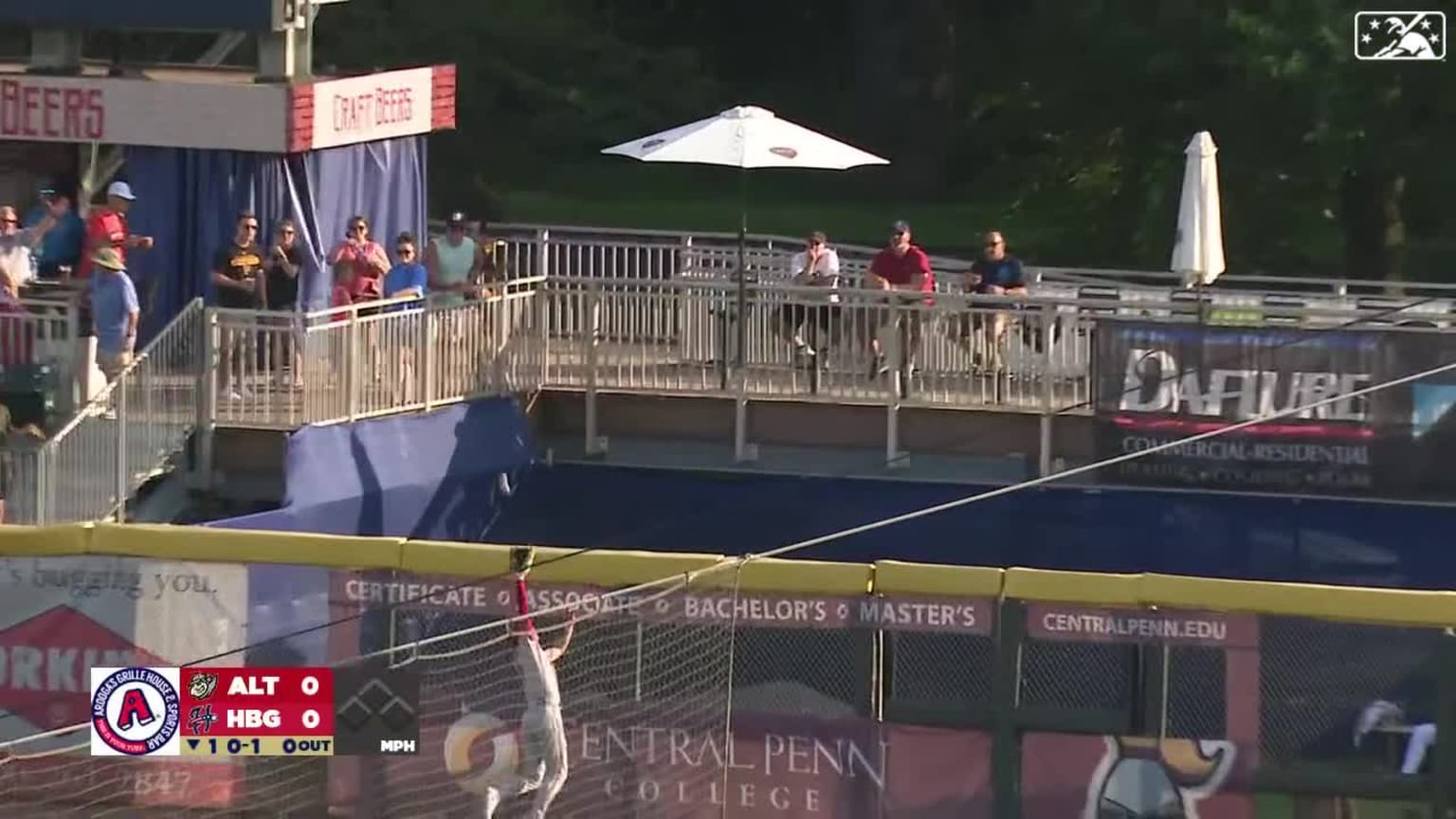 Connor Scott makes a leaping grab at the wall | 07/27/2023 | MLB.com