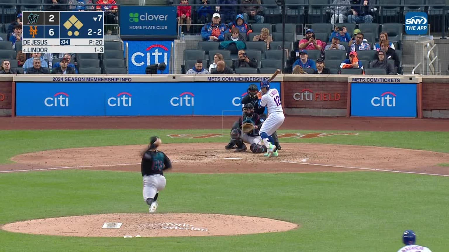 Francisco Lindor knocks in two with single to center | 09/27/2023 | New ...