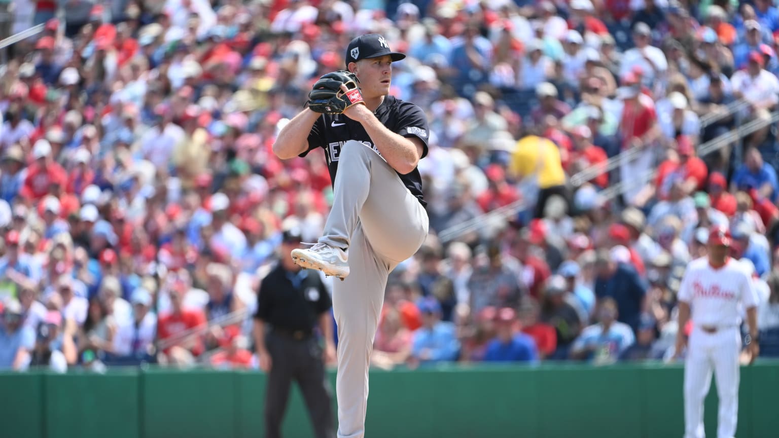 Clayton Beeter strikes out four batters in outing | 03/11/2024 | New ...
