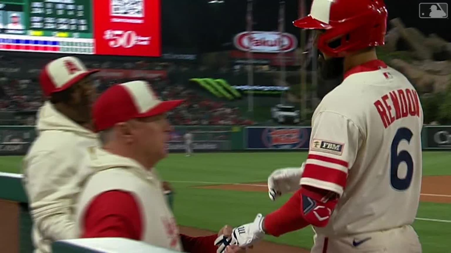 Anthony Rendon lifts a sac fly to right field | 04/11/2023 | Los ...