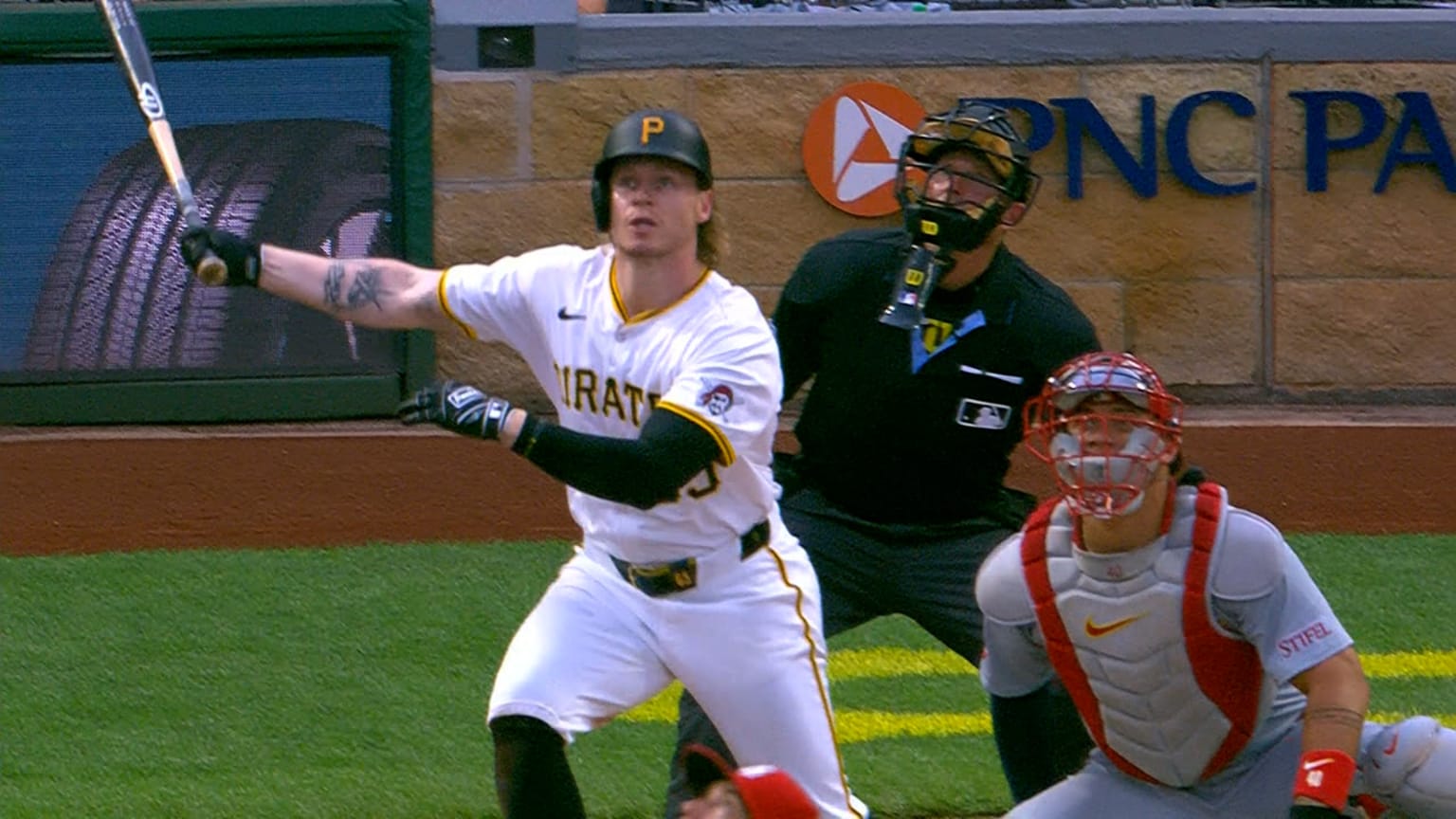 Data Viz: Jack Suwinski's three-run homer | 07/02/2024 | Pittsburgh Pirates