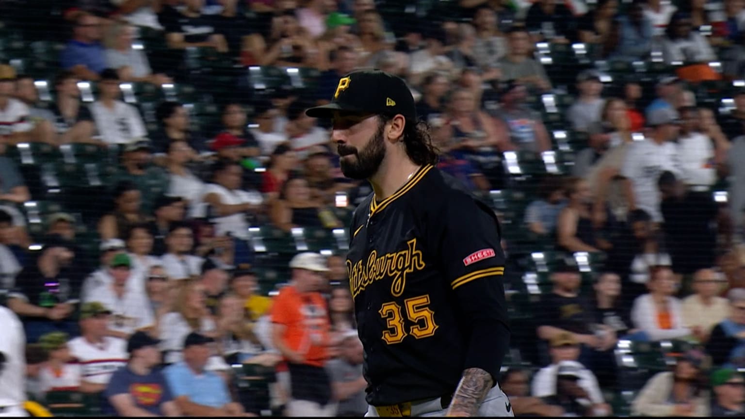 Pirates turn a double play to end the 8th inning | 07/12/2024 ...