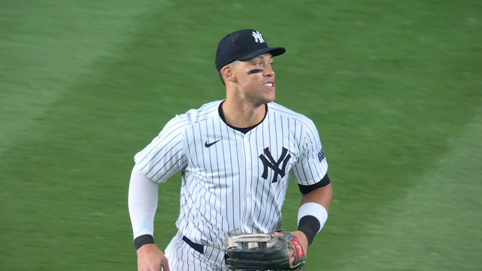 Ian Hamilton closes out the Yankees' 7-3 win | 04/24/2024 | New York ...