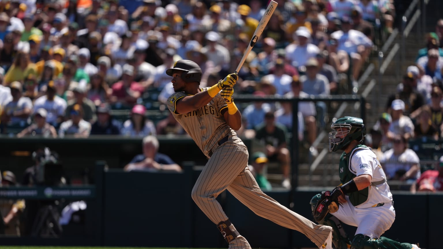 Oscar Gonzalez's RBI single | 04/09/2025 | San Diego Padres