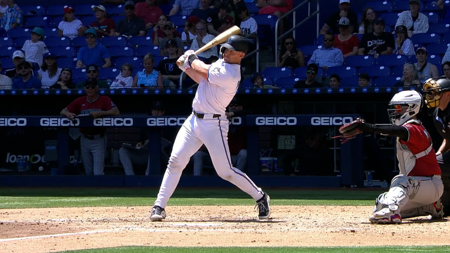 Rob Brantly's RBI single | 04/17/2025 | Miami Marlins