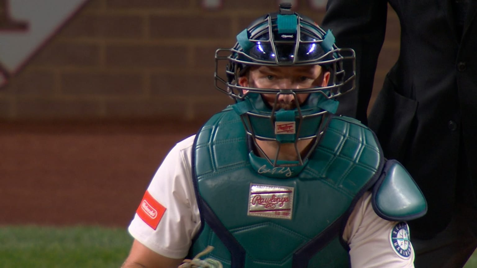 Cal Raleigh allows first passed ball of the season | 10/10/2025 | MLB.com