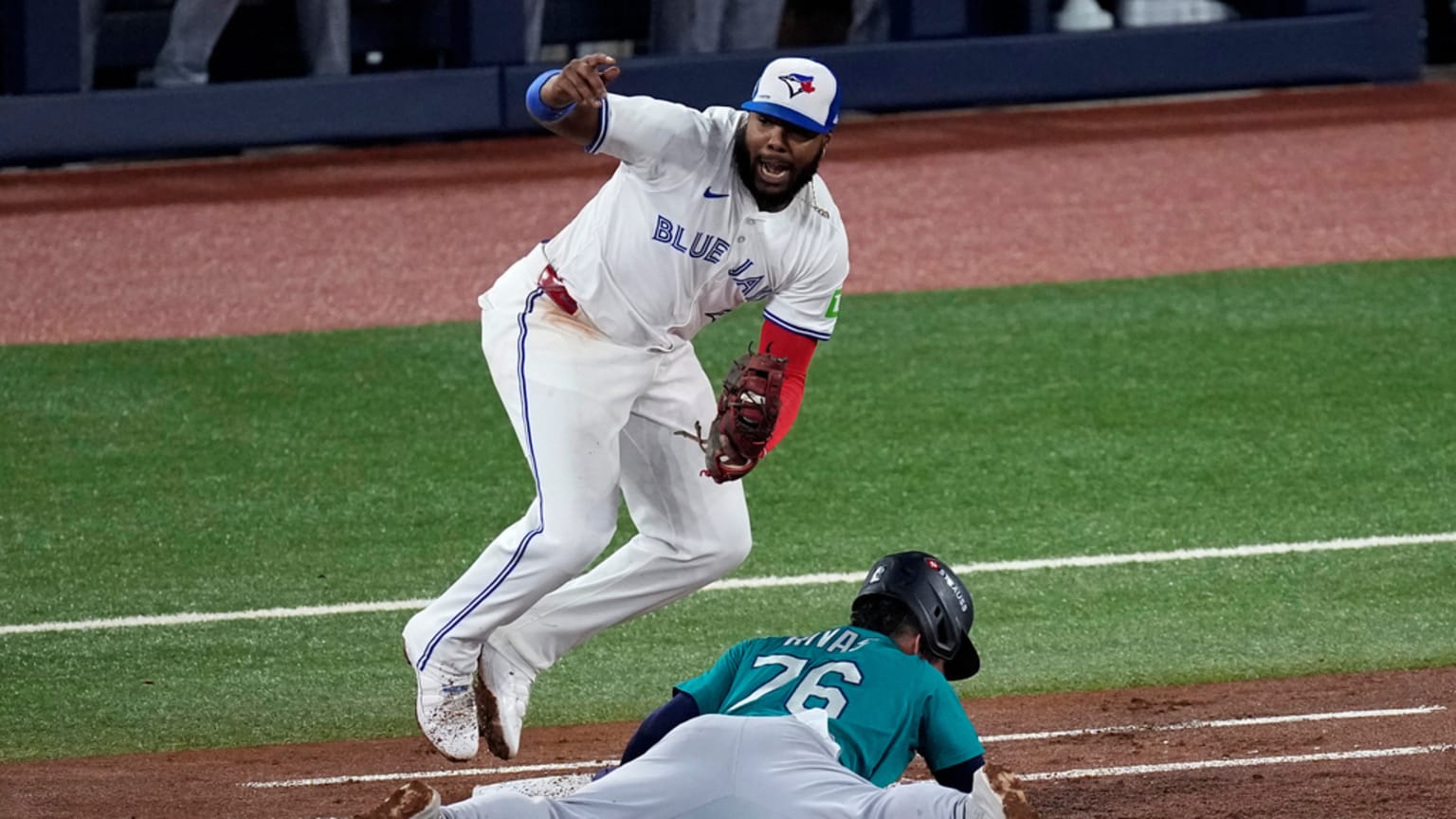 Leo Rivas regresa quieto a primera | 19/10/2025 | Los Mariners de Seattle