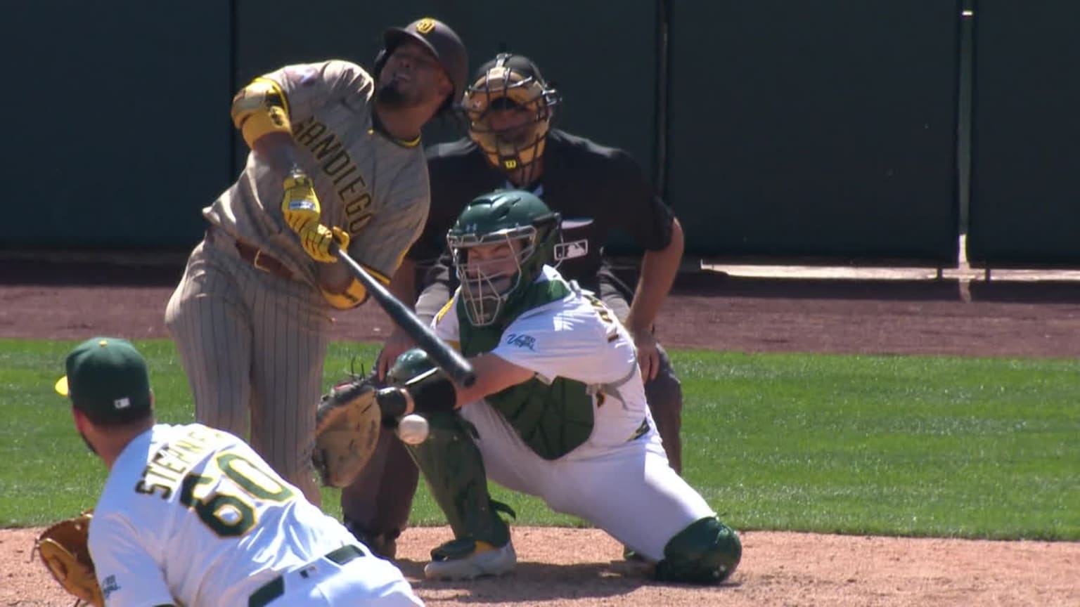 Justin Sterner strikes out Luis Arraez | 04/09/2025 | Athletics