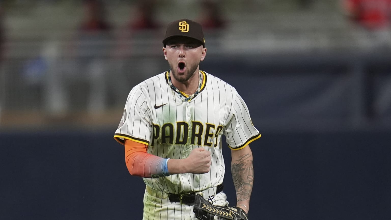 Jackson Merrill's run-saving catch | 05/12/2025 | San Diego Padres