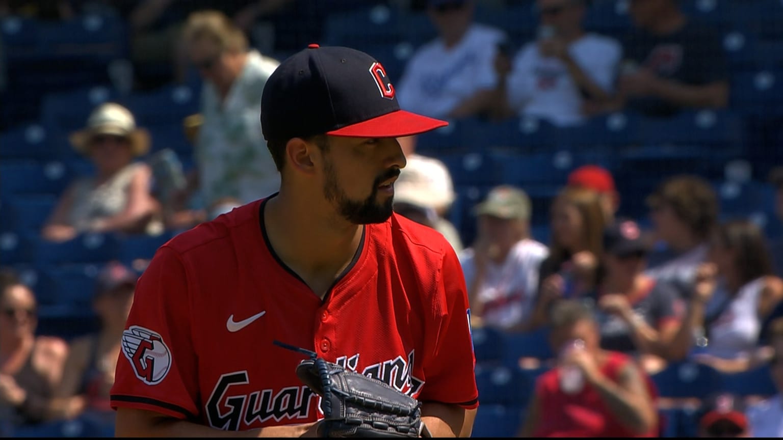 Nick Sandlin sale de apuros temprano | 26/08/2024 | Los Guardians de ...