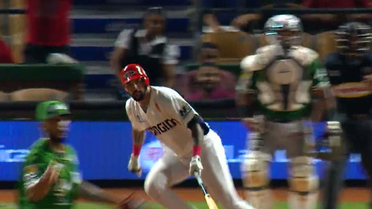 Warming Bernabel remolca con un sencillo | 18/10/2024 | Los Rockies de Colorado