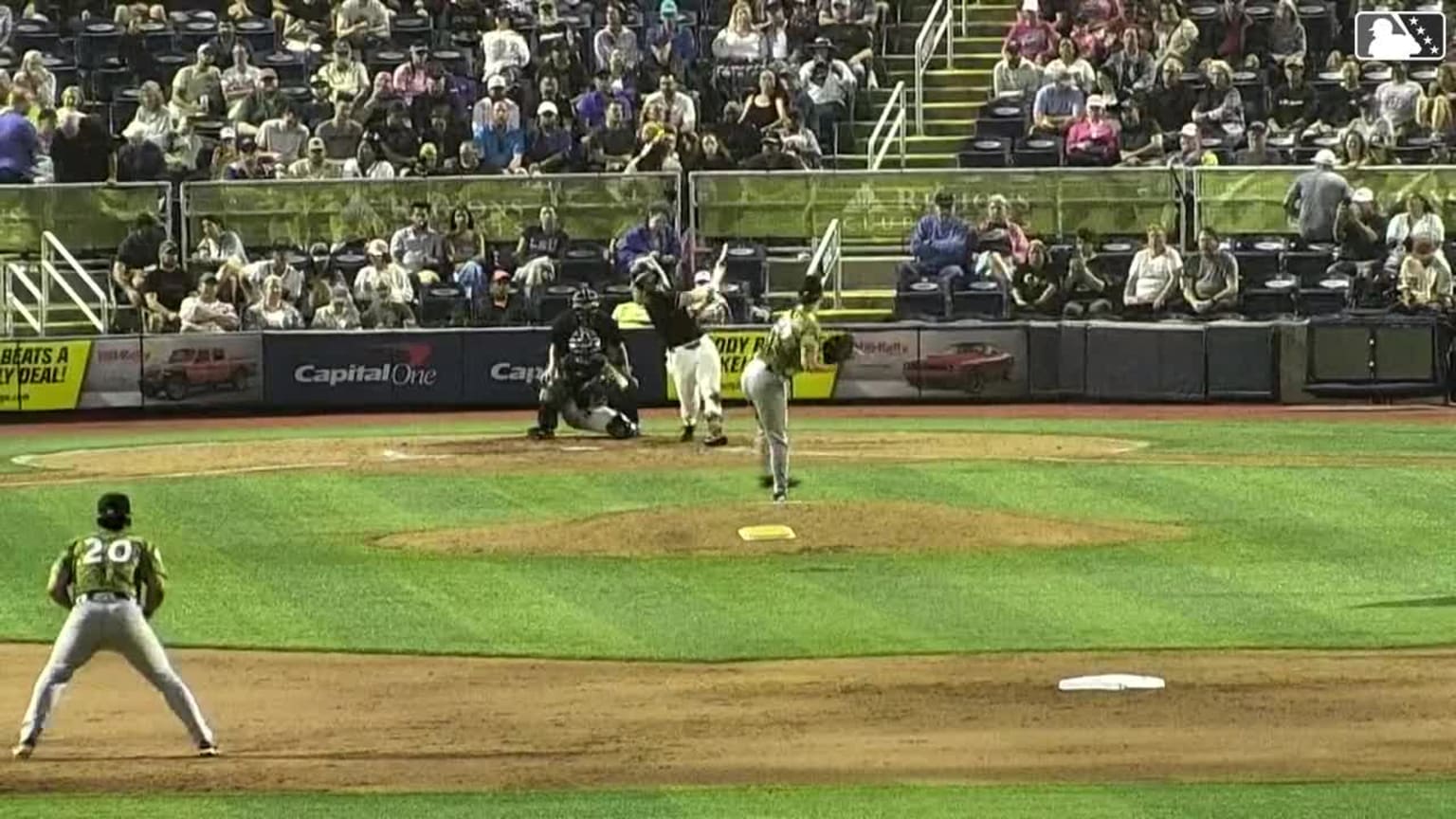 Kemp Alderman's grand slam | 04/06/2025 | MLB.com