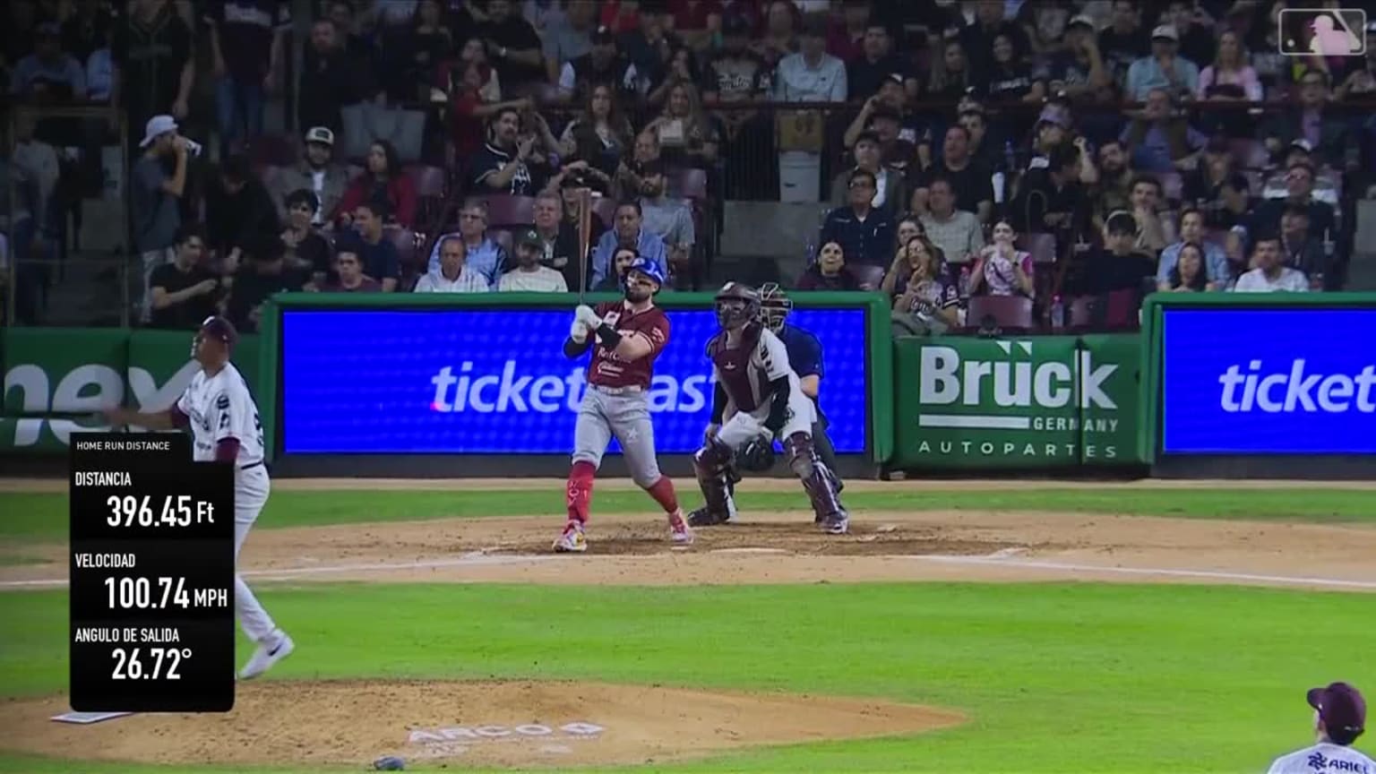 Julián Ornelas' three-run homer | 01/23/2026 | MLB.com
