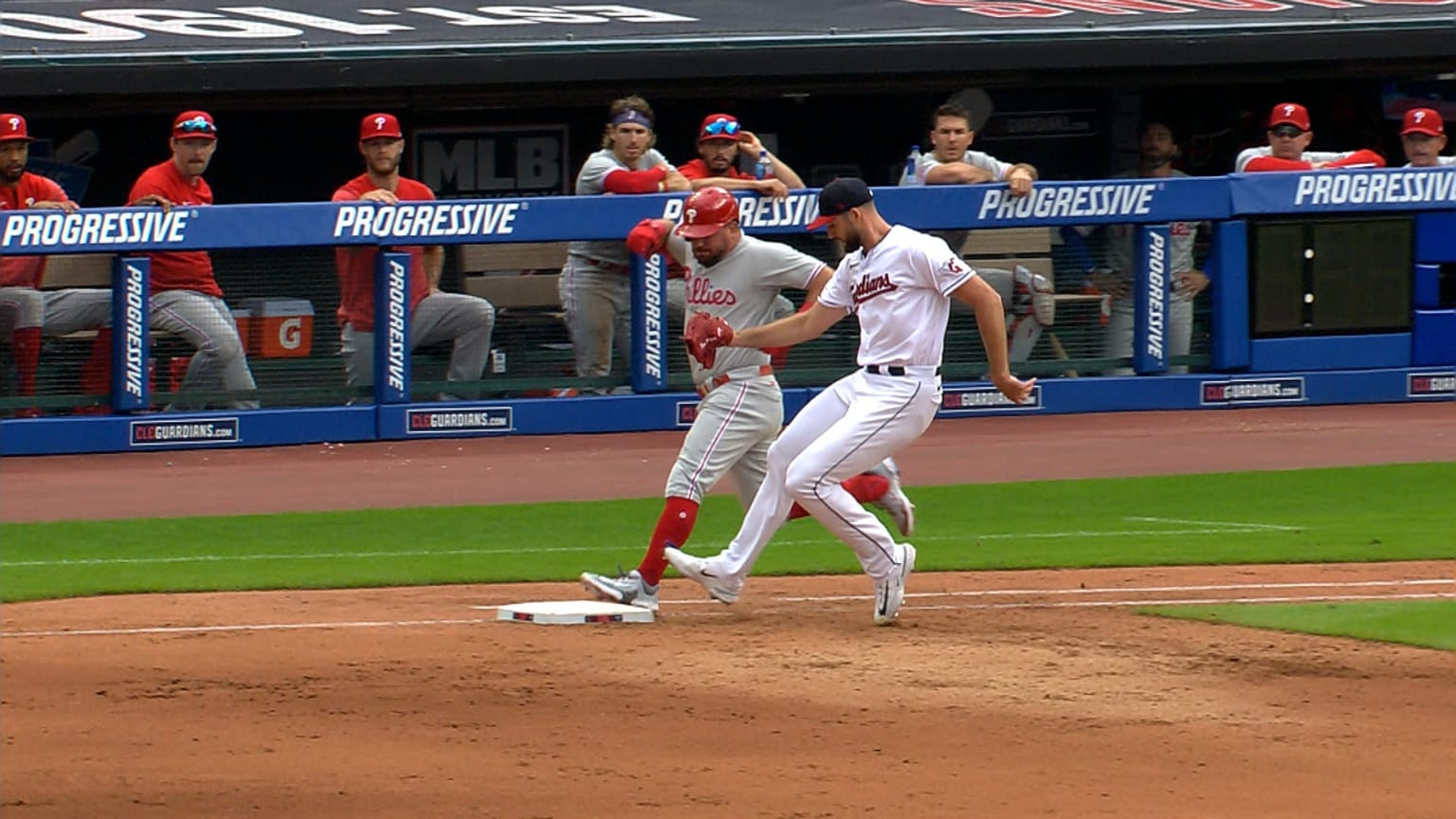 Kyle Schwarber scores Marsh with an RBI single | 07/23/2023 ...
