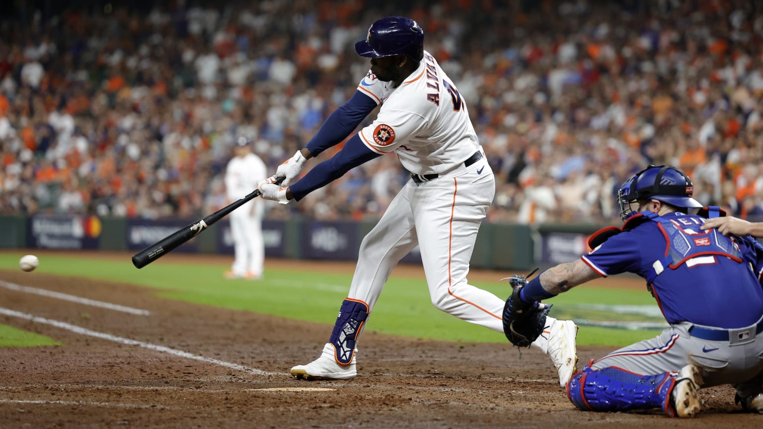 Yordan Alvarez hits an RBI single in the 7th inning | 10/23/2023 ... Yordan Alvarez hits an RBI single in the 7th inning | 10/23/2023 ...