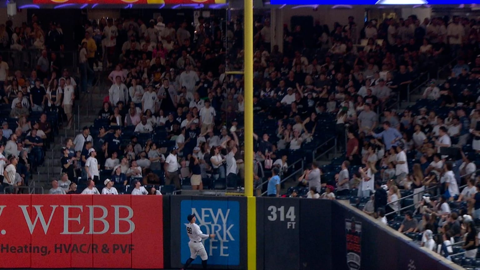 Vaughn Grissom's foul ball stands after review | 04/14/2026 | New York ...