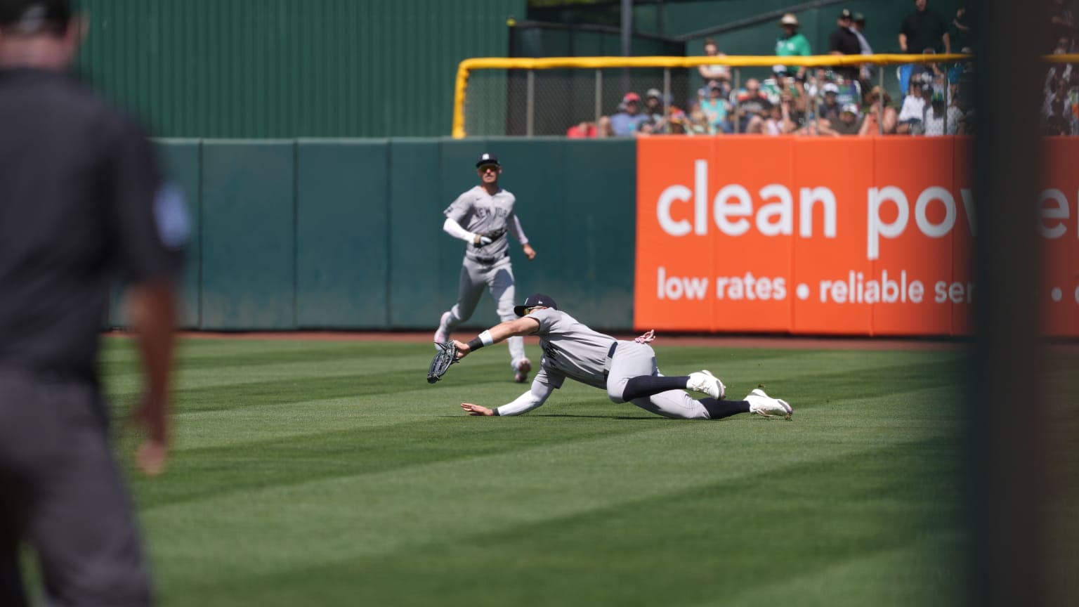 Aaron Judge's diving catch | 05/11/2025 | New York Yankees