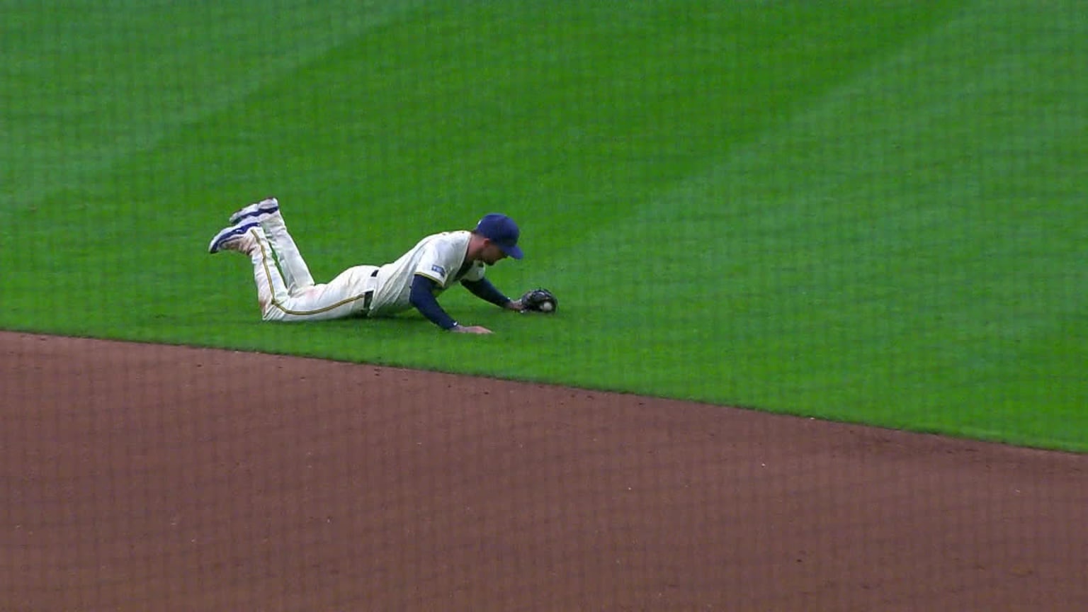 Brice Turang's diving play | 06/25/2024 | MLB.com