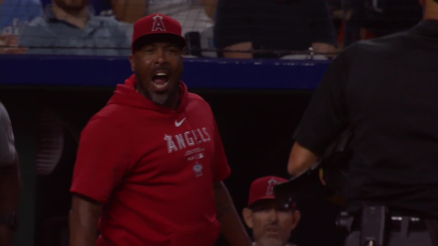 Johnny Washington gets ejected in the 6th | 08/19/2024 | MLB.com