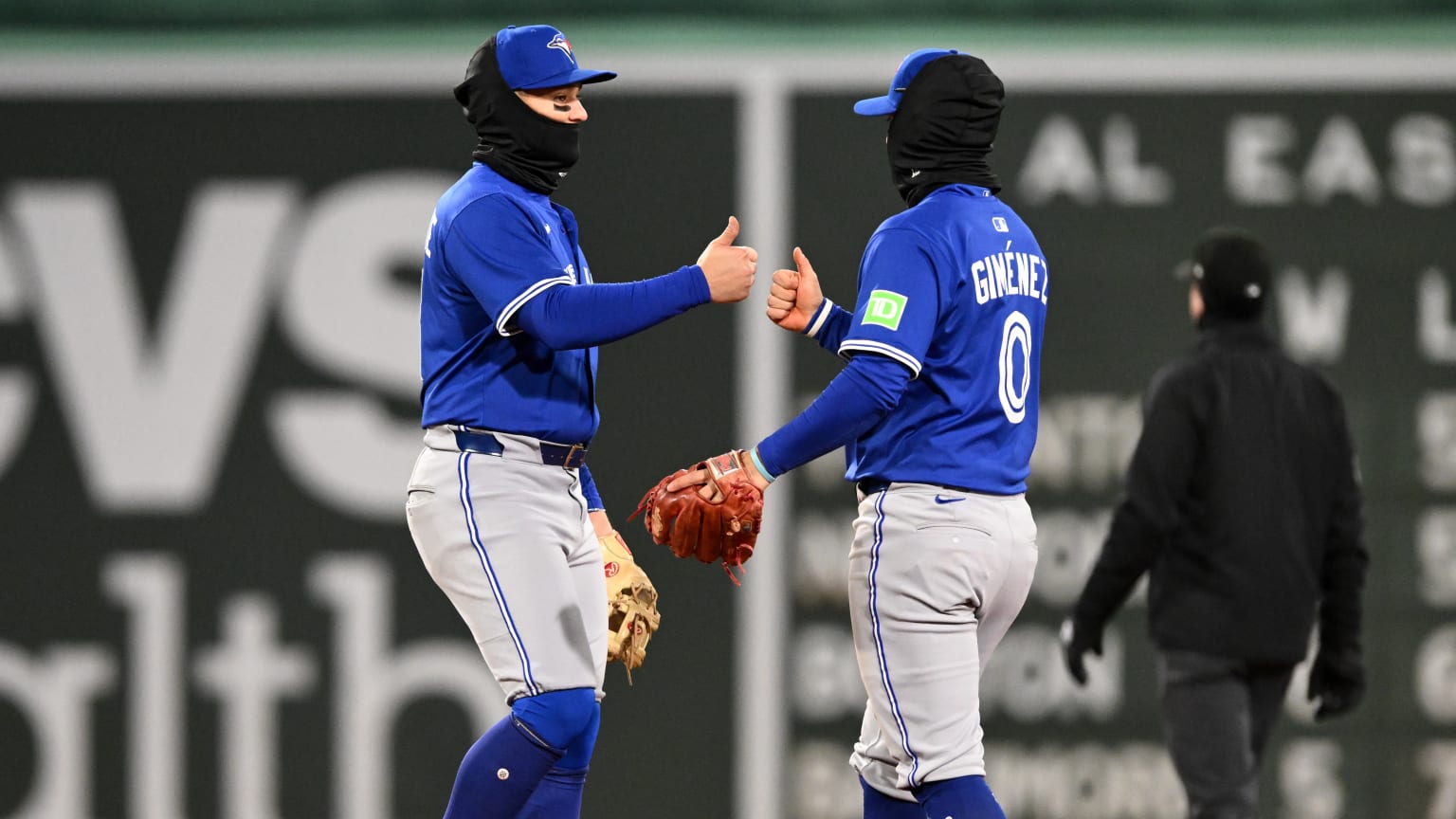 Nick Sandlin secures the Blue Jays' 2-1 win | 04/09/2025 | Toronto Blue ...
