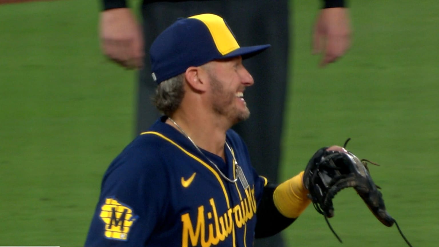 Josh Donaldson robs Jordan Walker with athletic play | 09/18/2023 ...