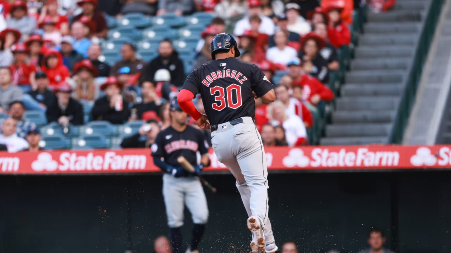 Johnathan Rodriguez scores on a wild pitch | 05/24/2024 | Cleveland Guardians