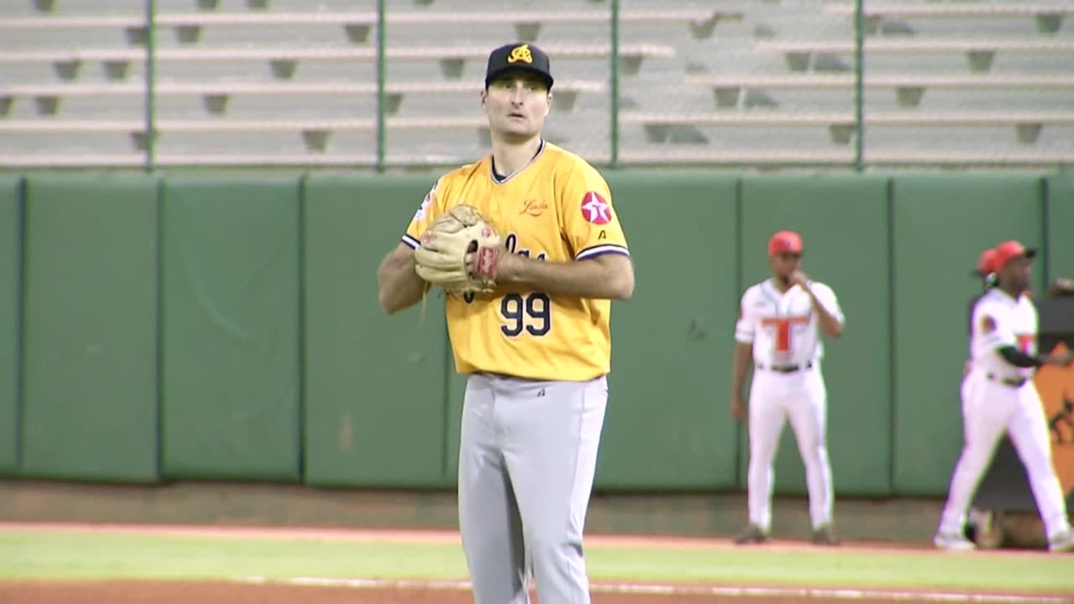 Tyler Viza lanza cuatro innings de calidad | 29/11/2023 | Lasmayores.com