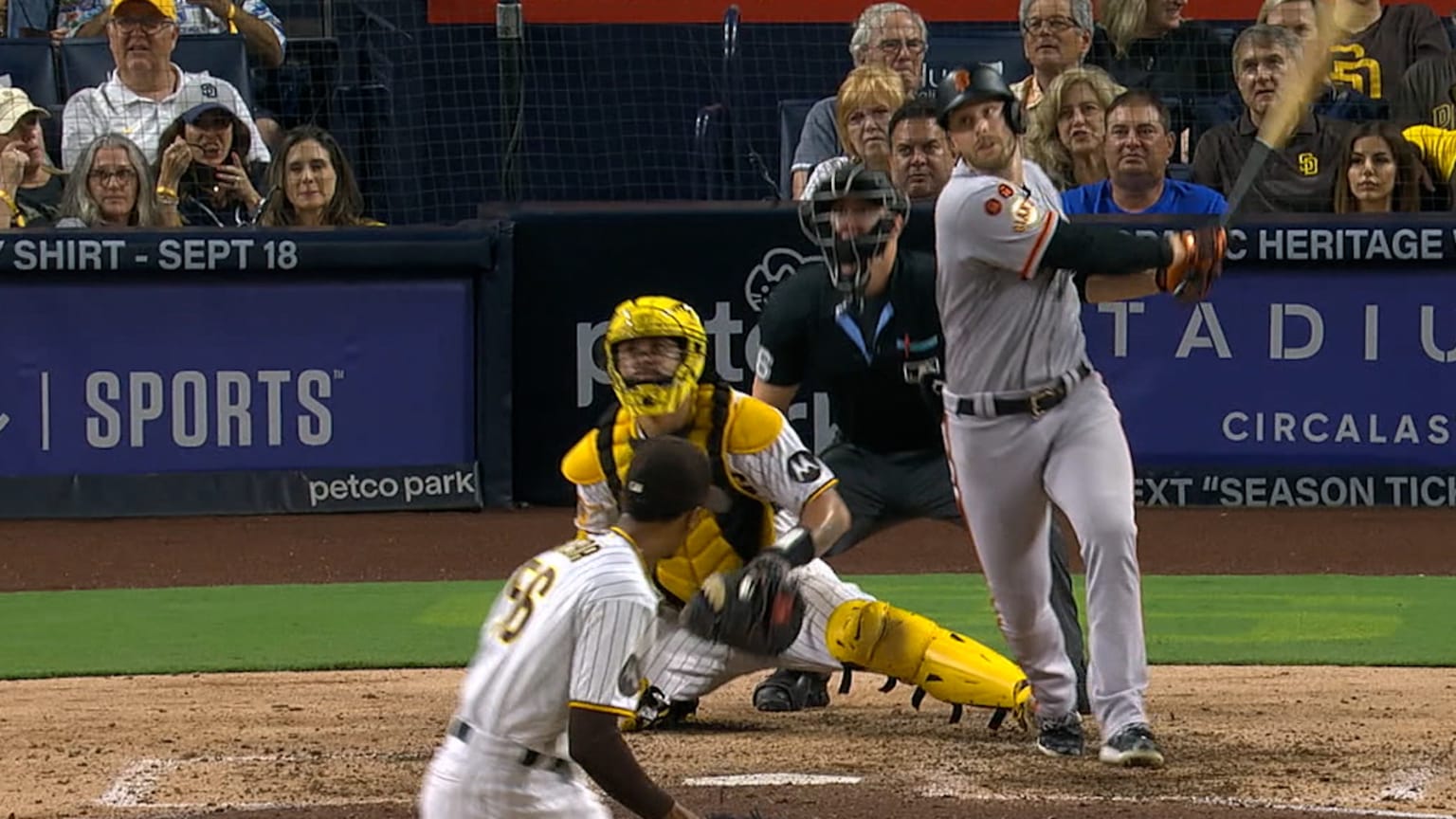 Austin Slater doubles to right field, Schmitt scores | 09/02/2023 | San ...