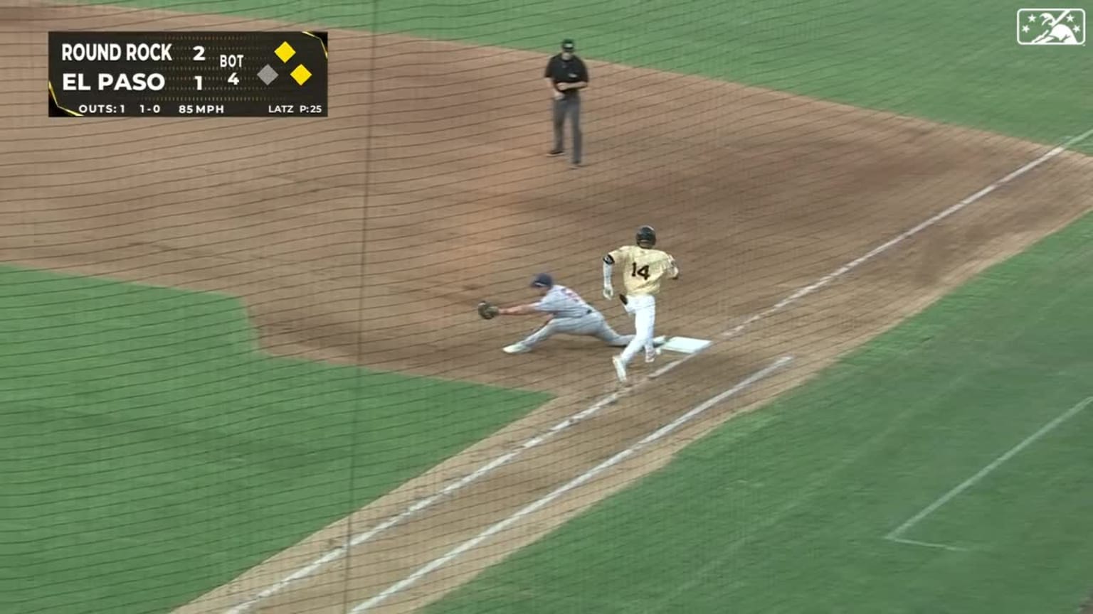 Arias, Crim, Foscue combine for triple play | 07/28/2023 | MLB.com