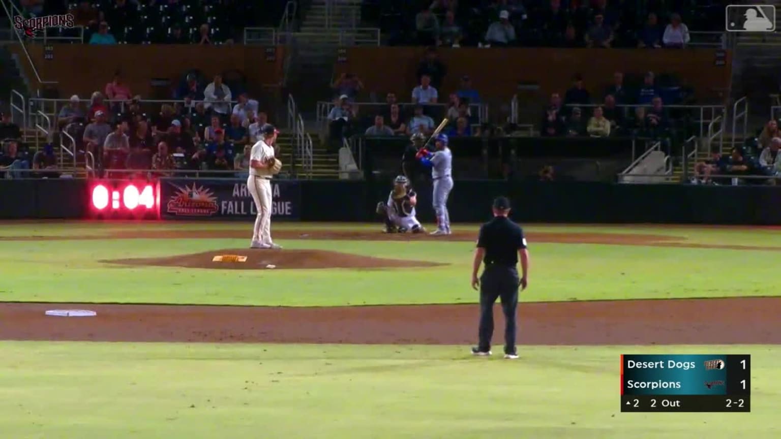 Edward Duran's triple in the 2nd inning | 10/30/2025 | MLB.com