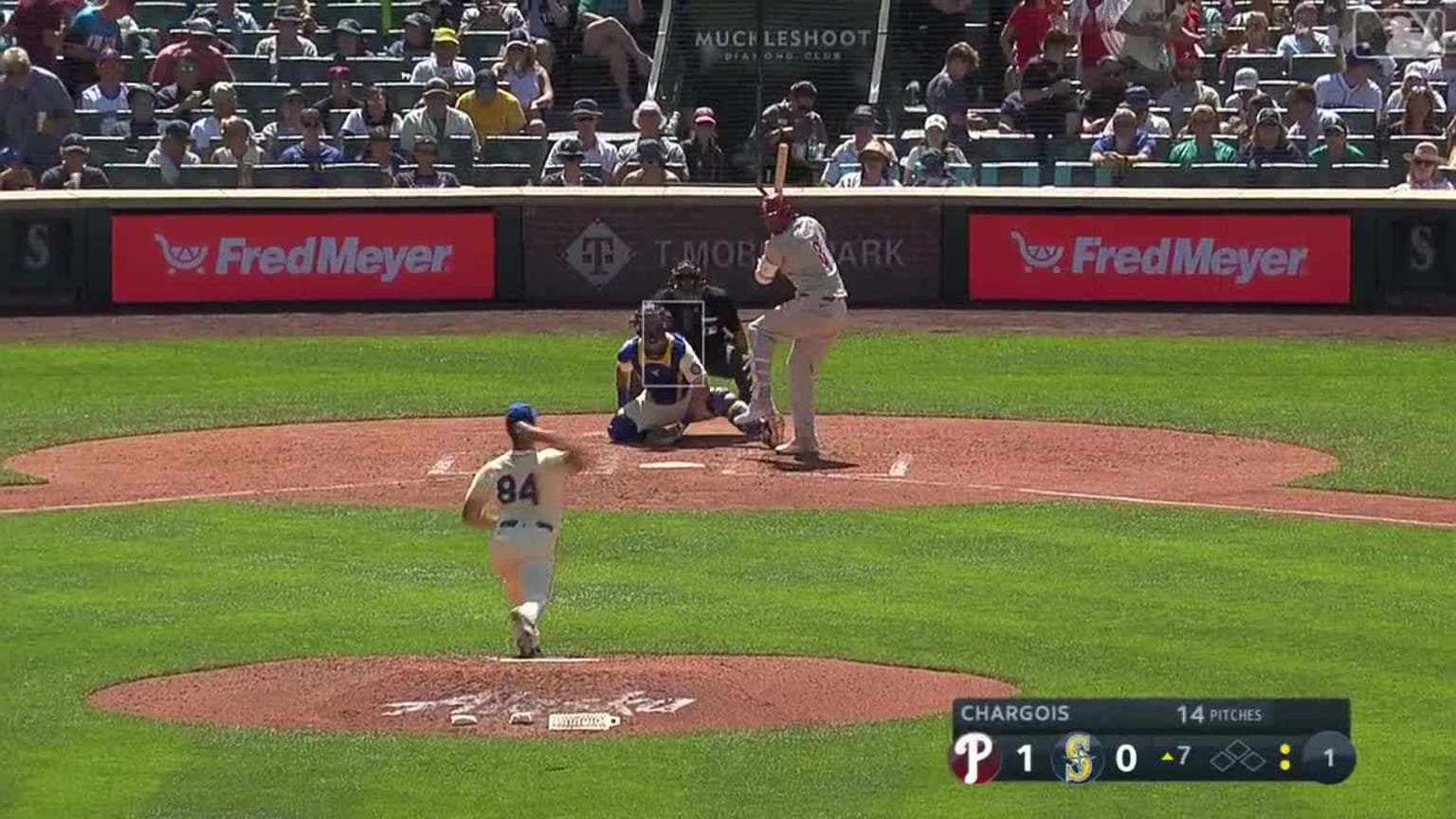 Victor Robles' sliding catch | 08/04/2024 | Seattle Mariners