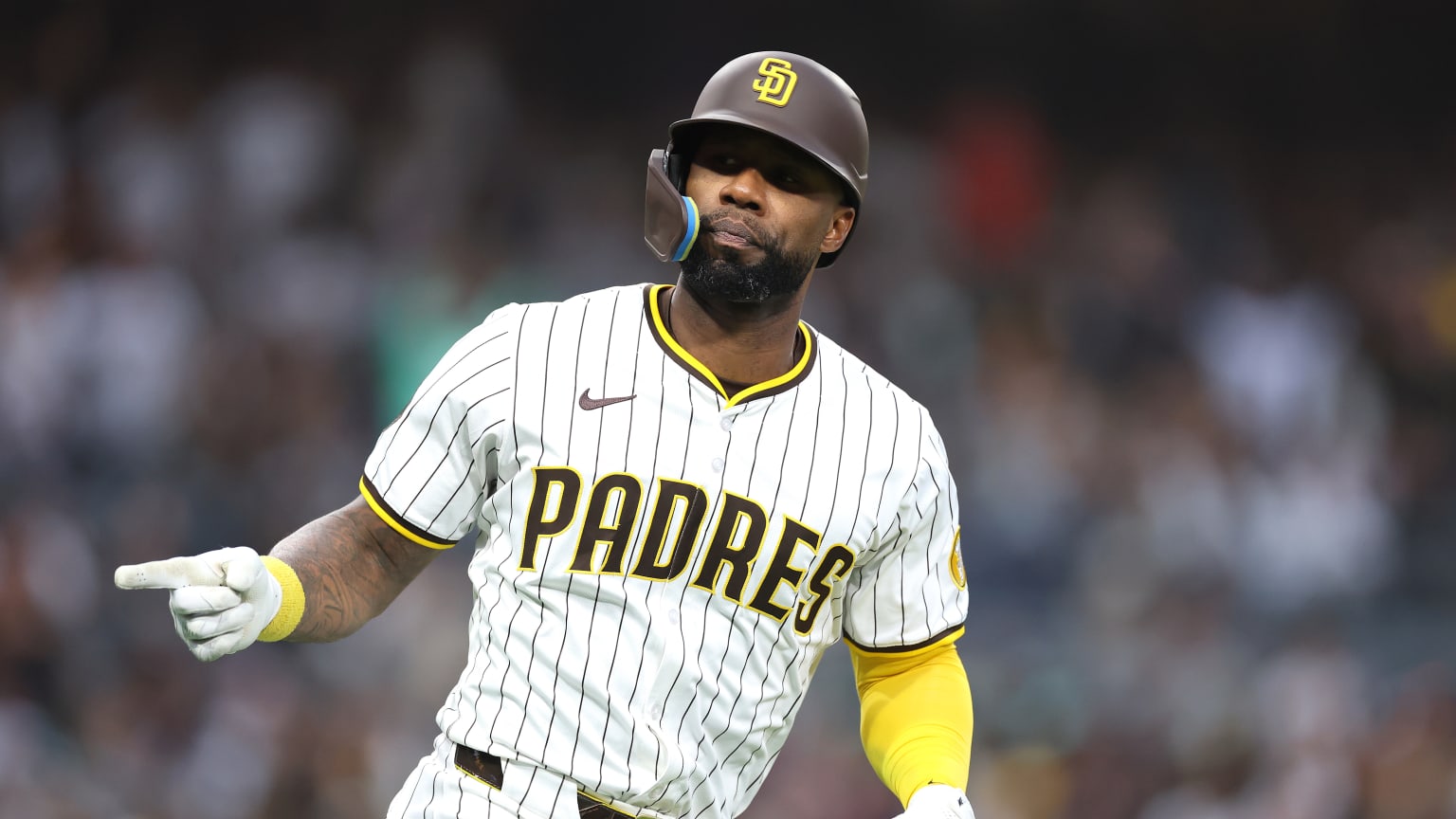 Jason Heyward's first homer as a Padre | 04/12/2025 | San Diego Padres